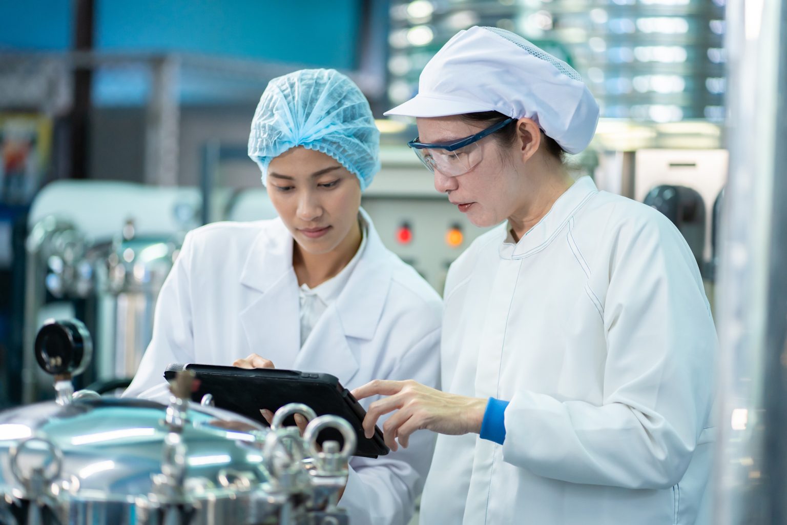 Traineeship VS Internship: The Differences Between The Two, Pros And Cons